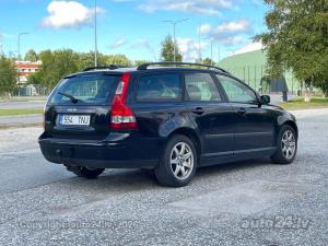 Black Volvo V50 2006 in Tartu, with an engine capacity of 1.60 L and mileage of 311 thousand km for 2000 €, photo 4 on AUTOMOTO.COM.LV