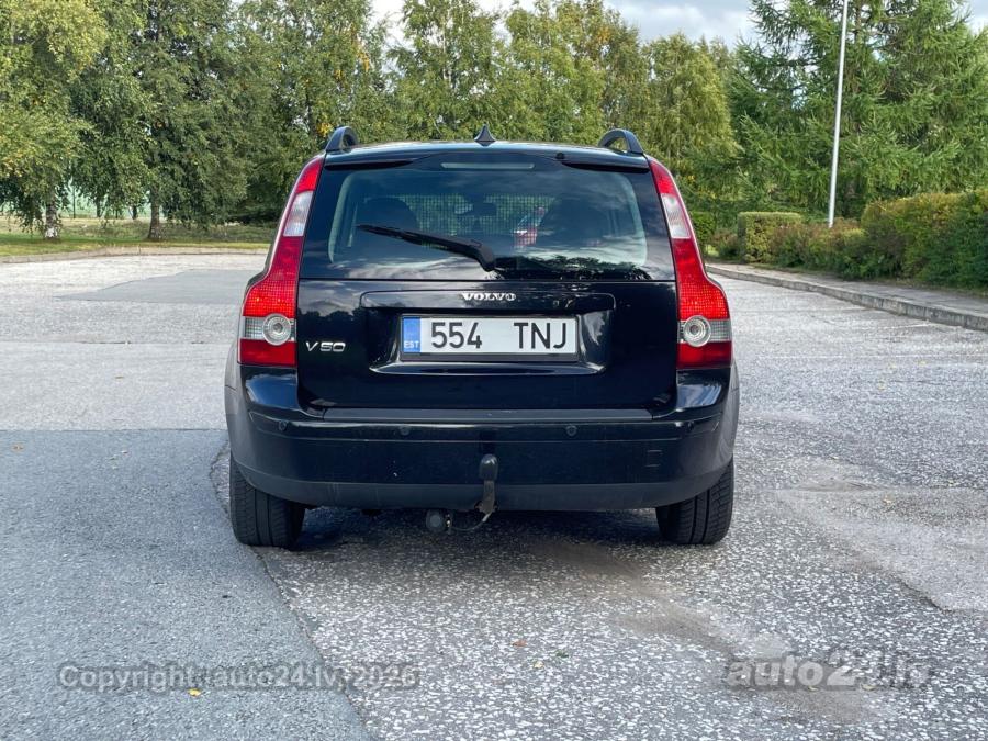 Black Volvo V50 2006 in Tartu, with an engine capacity of 1.60 L and mileage of 311 thousand km for 2000 €, photo 7 on AUTOMOTO.COM.LV