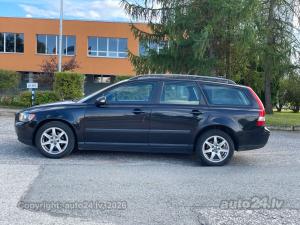 Black Volvo V50 2006 in Tartu, with an engine capacity of 1.60 L and mileage of 311 thousand km for 2000 €, photo 13 on AUTOMOTO.COM.LV