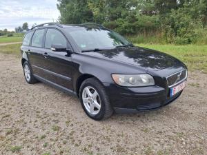 Melns Volvo V50 2006 Tukums, ar dzinēja tilpumu 1.60 L un nobraukumu 254 tūkst. km par 2390 €, foto 3 vietnē AUTOMOTO.COM.LV
