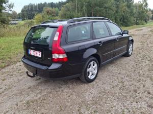 Melns Volvo V50 2006 Tukums, ar dzinēja tilpumu 1.60 L un nobraukumu 254 tūkst. km par 2390 €, foto 8 vietnē AUTOMOTO.COM.LV
