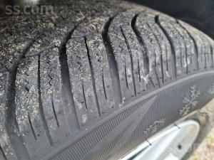 Melns Volvo V50 2006 Tukums, ar dzinēja tilpumu 1.60 L un nobraukumu 254 tūkst. km par 2390 €, foto 16 vietnē AUTOMOTO.COM.LV