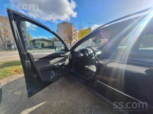 Черный Вольво В50 2006 в Айзкраукле, объемом двигателя 2.40 л и пробегом 376 тыс. км за 1200 €, фото 16 на AUTOMOTO.COM.LV