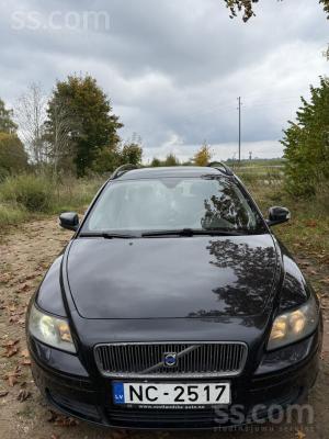 Melns Volvo V50 2006 Gulbene, ar dzinēja tilpumu 1.60 L un nobraukumu 370 tūkst. km par 800 €, foto 5 vietnē AUTOMOTO.COM.LV