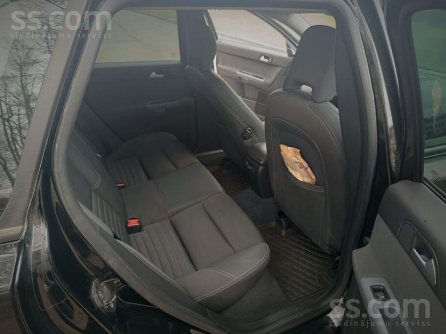 Melns Volvo V50 2007 Rīga, ar dzinēja tilpumu 2.00 L un nobraukumu 214 tūkst. km par 1450 €, foto 11 vietnē AUTOMOTO.COM.LV