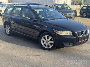 Melns Volvo V50 2007 Rīga, ar dzinēja tilpumu 2.40 L un nobraukumu 232 tūkst. km par 2200 €, foto 2 vietnē AUTOMOTO.COM.LV