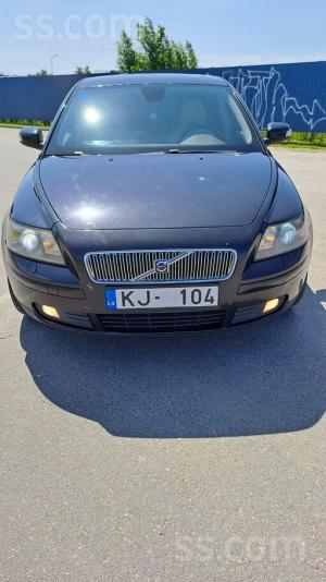 Melns Volvo V50 2007 Rīga, ar dzinēja tilpumu 2.40 L un nobraukumu 345 tūkst. km par 3000 €, foto 5 vietnē AUTOMOTO.COM.LV