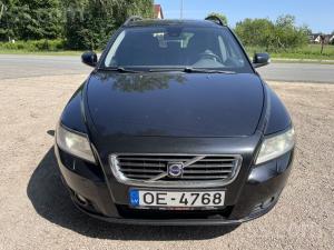 Black Volvo V50 2007 in Riga, with an engine capacity of 2.40 L and mileage of 0 thousand km for 900 €, photo 8 on AUTOMOTO.COM.LV