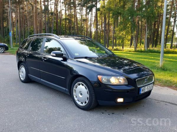 Melns Volvo V50 2007 Rīga, ar dzinēja tilpumu 2.00 L un nobraukumu 214 tūkst. km par 1450 €, foto 3 vietnē AUTOMOTO.COM.LV