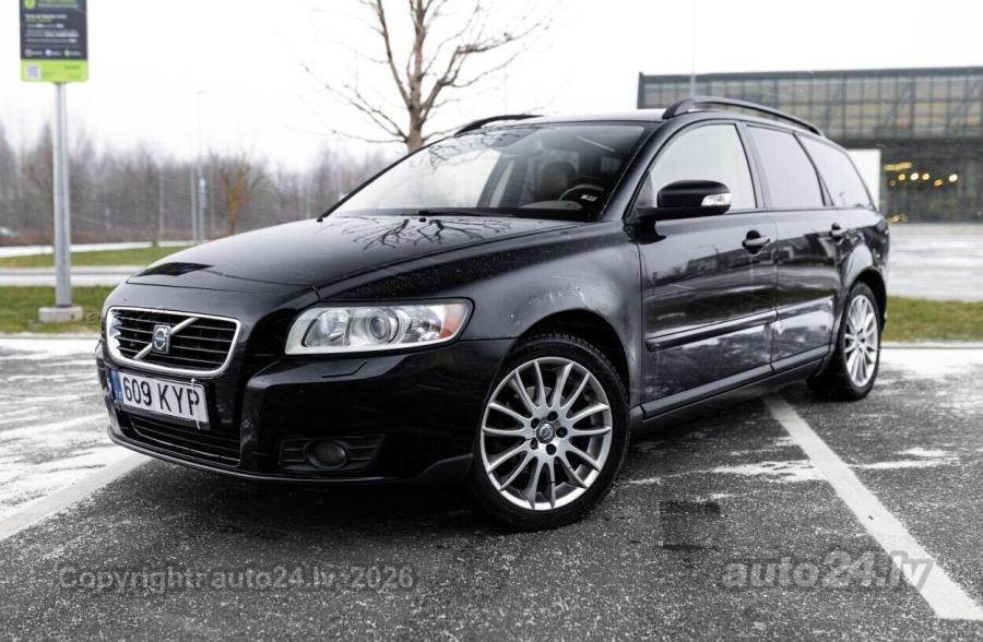 Black Volvo V50 2007 in Tallinn, with an engine capacity of 2.00 L and mileage of 0 thousand km for 1798 €, photo 3 on AUTOMOTO.COM.LV