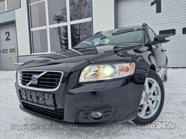 Black Volvo V50 2007 in Tartu, with an engine capacity of 2.00 L and mileage of 220 thousand km for 4490 €, photo 2 on AUTOMOTO.COM.LV
