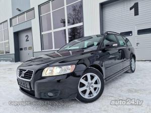 Melns Volvo V50 2007 Tartu, ar dzinēja tilpumu 2.00 L un nobraukumu 220 tūkst. km par 4490 €, foto 3 vietnē AUTOMOTO.COM.LV