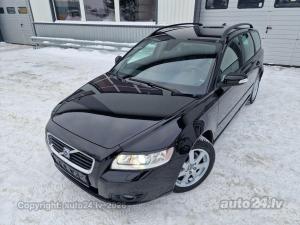 Melns Volvo V50 2007 Tartu, ar dzinēja tilpumu 2.00 L un nobraukumu 220 tūkst. km par 4490 €, foto 4 vietnē AUTOMOTO.COM.LV