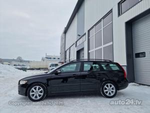 Melns Volvo V50 2007 Tartu, ar dzinēja tilpumu 2.00 L un nobraukumu 220 tūkst. km par 4490 €, foto 7 vietnē AUTOMOTO.COM.LV