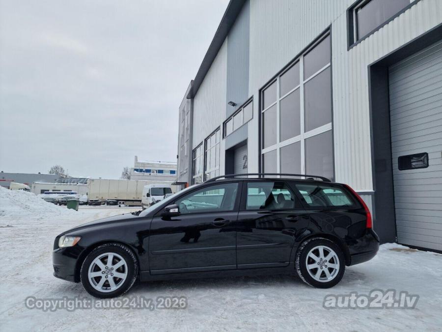 Melns Volvo V50 2007 Tartu, ar dzinēja tilpumu 2.00 L un nobraukumu 220 tūkst. km par 4490 €, foto 7 vietnē AUTOMOTO.COM.LV