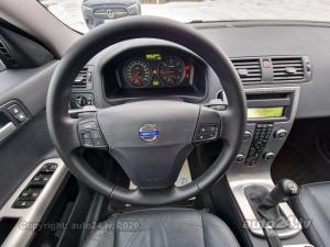 Melns Volvo V50 2007 Tartu, ar dzinēja tilpumu 2.00 L un nobraukumu 220 tūkst. km par 4490 €, foto 17 vietnē AUTOMOTO.COM.LV