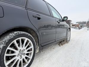 Black Volvo V50 2007 in Vilnius, with an engine capacity of 2.00 L and mileage of 398 thousand km for 2000 €, photo 12 on AUTOMOTO.COM.LV