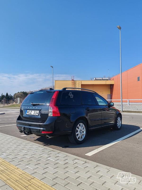 Melns Volvo V50 2007 Gargždai, ar dzinēja tilpumu 2.40 L un nobraukumu 397 tūkst. km par 2200 €, foto 5 vietnē AUTOMOTO.COM.LV