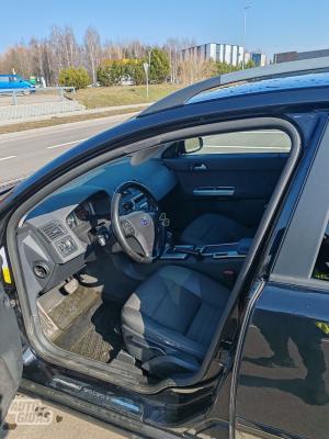 Melns Volvo V50 2007 Gargždai, ar dzinēja tilpumu 2.40 L un nobraukumu 397 tūkst. km par 2200 €, foto 8 vietnē AUTOMOTO.COM.LV