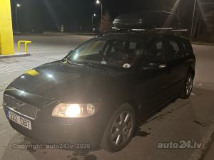 Melns Volvo V50 2007 Tallina, ar dzinēja tilpumu 1.60 L un nobraukumu 404 tūkst. km par 1800 €, foto 6 vietnē AUTOMOTO.COM.LV