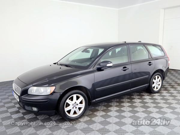 Melns Volvo V50 2007 Tallina, ar dzinēja tilpumu 1.60 L un nobraukumu 392 tūkst. km par 999 €, foto 2 vietnē AUTOMOTO.COM.LV