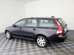 Черный Вольво В50 2007 в Таллин, объемом двигателя 1.60 л и пробегом 392 тыс. км за 999 €, фото 5 на AUTOMOTO.COM.LV