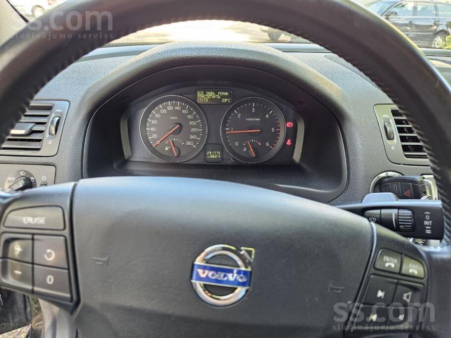 Melns Volvo V50 2007 Rīga, ar dzinēja tilpumu 2.00 L un nobraukumu 291 tūkst. km par 2900 €, foto 7 vietnē AUTOMOTO.COM.LV