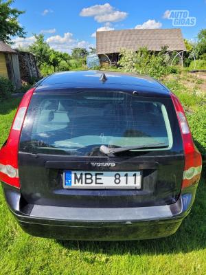 Melns Volvo V50 2007 Viļņa, ar dzinēja tilpumu 2.00 L un nobraukumu 272 tūkst. km par 2200 €, foto 4 vietnē AUTOMOTO.COM.LV