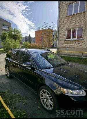 Черный Вольво В50 2007 в Даугавпилс, объемом двигателя 2.00 л и пробегом 297 тыс. км за 2100 €, фото  на AUTOMOTO.COM.LV
