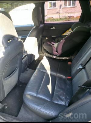 Melns Volvo V50 2007 Daugavpils, ar dzinēja tilpumu 2.00 L un nobraukumu 297 tūkst. km par 2100 €, foto 6 vietnē AUTOMOTO.COM.LV