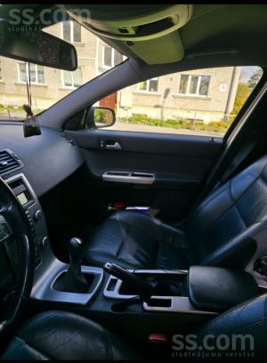 Melns Volvo V50 2007 Daugavpils, ar dzinēja tilpumu 2.00 L un nobraukumu 297 tūkst. km par 2100 €, foto 7 vietnē AUTOMOTO.COM.LV