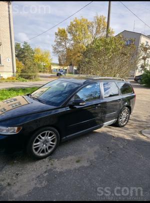 Melns Volvo V50 2007 Daugavpils, ar dzinēja tilpumu 2.00 L un nobraukumu 297 tūkst. km par 2100 €, foto 10 vietnē AUTOMOTO.COM.LV