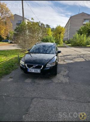 Melns Volvo V50 2007 Daugavpils, ar dzinēja tilpumu 2.00 L un nobraukumu 297 tūkst. km par 2100 €, foto 11 vietnē AUTOMOTO.COM.LV