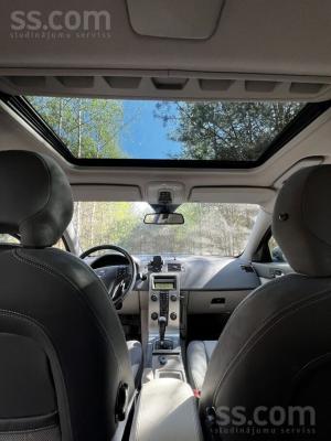 Melns Volvo V50 2007 Daugavpils, ar dzinēja tilpumu 2.40 L un nobraukumu 388 tūkst. km par 2500 €, foto 3 vietnē AUTOMOTO.COM.LV