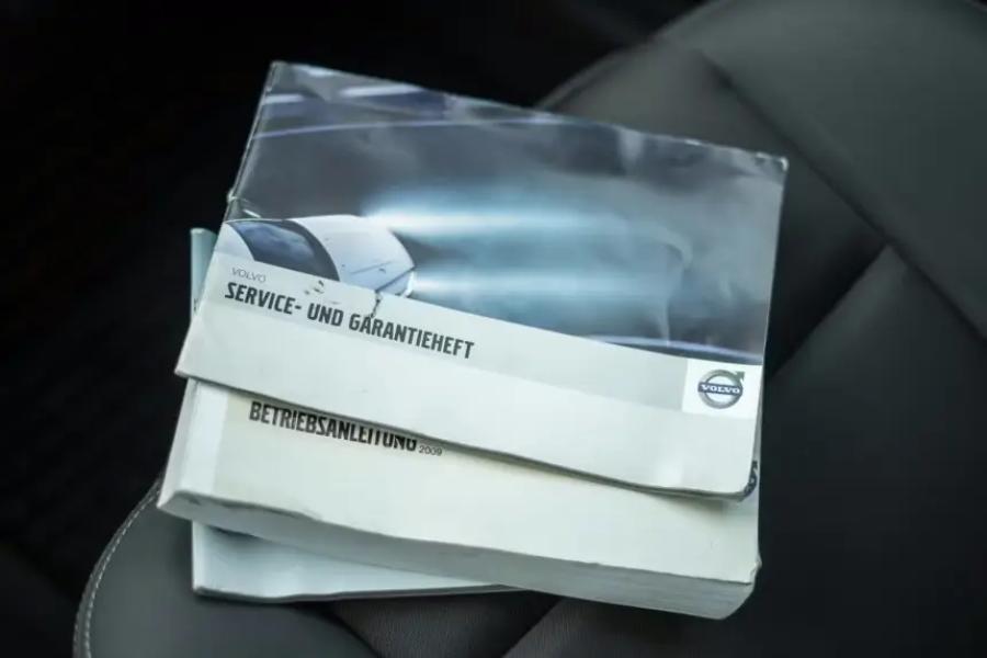Melns Volvo V50 2007 Liepāja, ar dzinēja tilpumu 2.40 L un nobraukumu 272 tūkst. km par 5200 €, foto 23 vietnē AUTOMOTO.COM.LV
