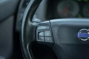 Melns Volvo V50 2007 Liepāja, ar dzinēja tilpumu 2.40 L un nobraukumu 266 tūkst. km par 4200 €, foto 24 vietnē AUTOMOTO.COM.LV