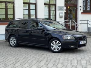 Черный Вольво В50 2007 в Елгава, объемом двигателя 2.40 л и пробегом 340 тыс. км за 3300 €, фото 12 на AUTOMOTO.COM.LV
