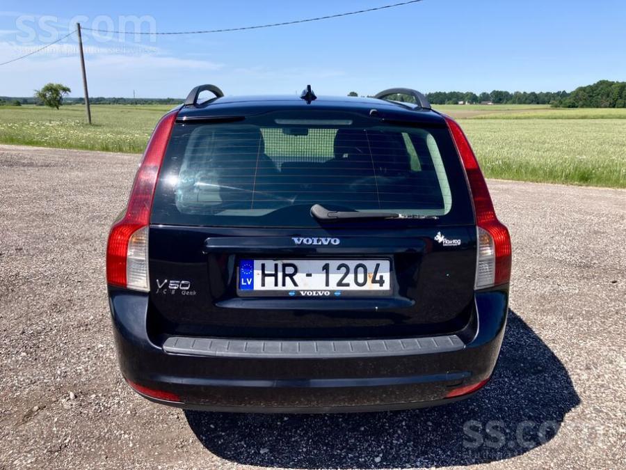 Черный Вольво В50 2007 в Талси, объемом двигателя 1.60 л и пробегом 0 тыс. км за 2500 €, фото 5 на AUTOMOTO.COM.LV