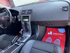 Черный Вольво В50 2007 в Талси, объемом двигателя 1.60 л и пробегом 0 тыс. км за 2500 €, фото 14 на AUTOMOTO.COM.LV