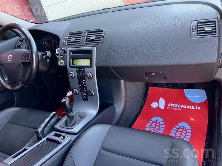Черный Вольво В50 2007 в Талси, объемом двигателя 1.60 л и пробегом 0 тыс. км за 2500 €, фото 14 на AUTOMOTO.COM.LV