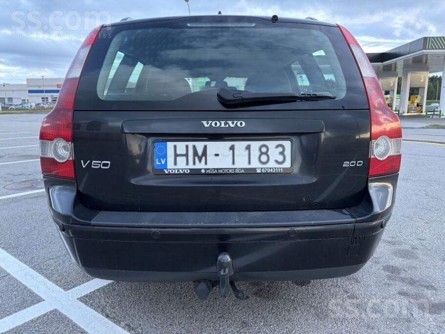 Melns Volvo V50 2007 Rīga, ar dzinēja tilpumu 2.00 L un nobraukumu 329 tūkst. km par 2850 €, foto 5 vietnē AUTOMOTO.COM.LV