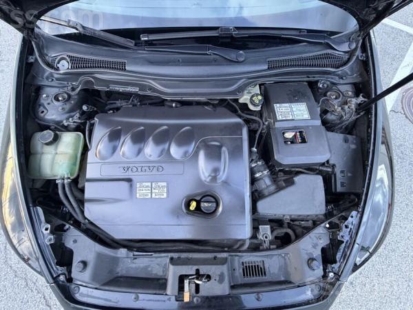 Melns Volvo V50 2007 Rīga, ar dzinēja tilpumu 2.00 L un nobraukumu 329 tūkst. km par 2850 €, foto 9 vietnē AUTOMOTO.COM.LV