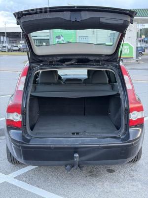 Melns Volvo V50 2007 Rīga, ar dzinēja tilpumu 2.00 L un nobraukumu 329 tūkst. km par 2850 €, foto 11 vietnē AUTOMOTO.COM.LV