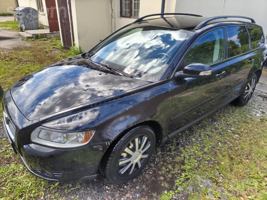 Melns Volvo V50 2007 Ventspils, ar dzinēja tilpumu 1.60 L un nobraukumu 309 tūkst. km par 1250 €, foto 4 vietnē AUTOMOTO.COM.LV