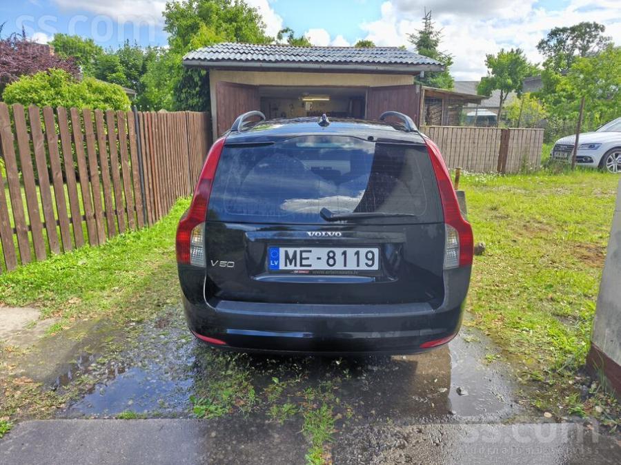 Melns Volvo V50 2007 Ventspils, ar dzinēja tilpumu 1.60 L un nobraukumu 309 tūkst. km par 1250 €, foto 5 vietnē AUTOMOTO.COM.LV