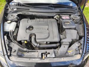 Melns Volvo V50 2007 Ventspils, ar dzinēja tilpumu 1.60 L un nobraukumu 309 tūkst. km par 1250 €, foto 11 vietnē AUTOMOTO.COM.LV