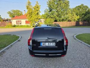 Black Volvo V50 2007 in Ventspils, with an engine capacity of 1.60 L and mileage of 309 thousand km for 1700 €, photo 8 on AUTOMOTO.COM.LV