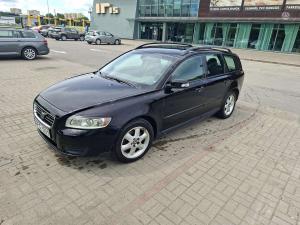 Black Volvo V50 2007 in Siauliai, with an engine capacity of 2.00 L and mileage of 295 thousand km for 1600 €, photo  on AUTOMOTO.COM.LV