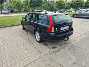 Melns Volvo V50 2007 Šauļi, ar dzinēja tilpumu 2.00 L un nobraukumu 295 tūkst. km par 1600 €, foto 4 vietnē AUTOMOTO.COM.LV