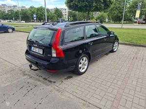 Melns Volvo V50 2007 Šauļi, ar dzinēja tilpumu 2.00 L un nobraukumu 295 tūkst. km par 1600 €, foto 5 vietnē AUTOMOTO.COM.LV